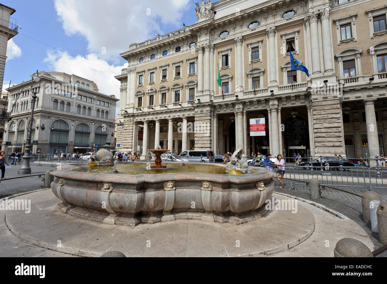 Rome colonna square hi-res stock photography and images - Alamy