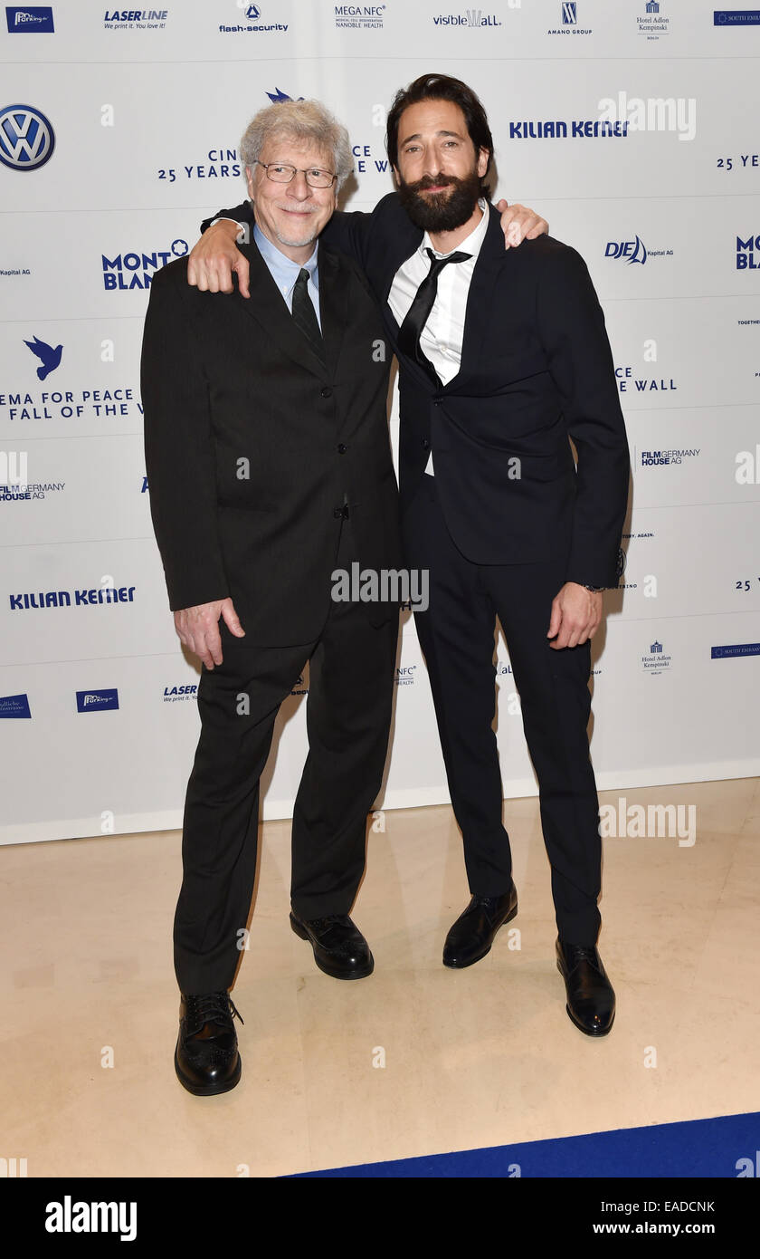 Elliot brody and adrien brody hi-res stock photography and images - Alamy
