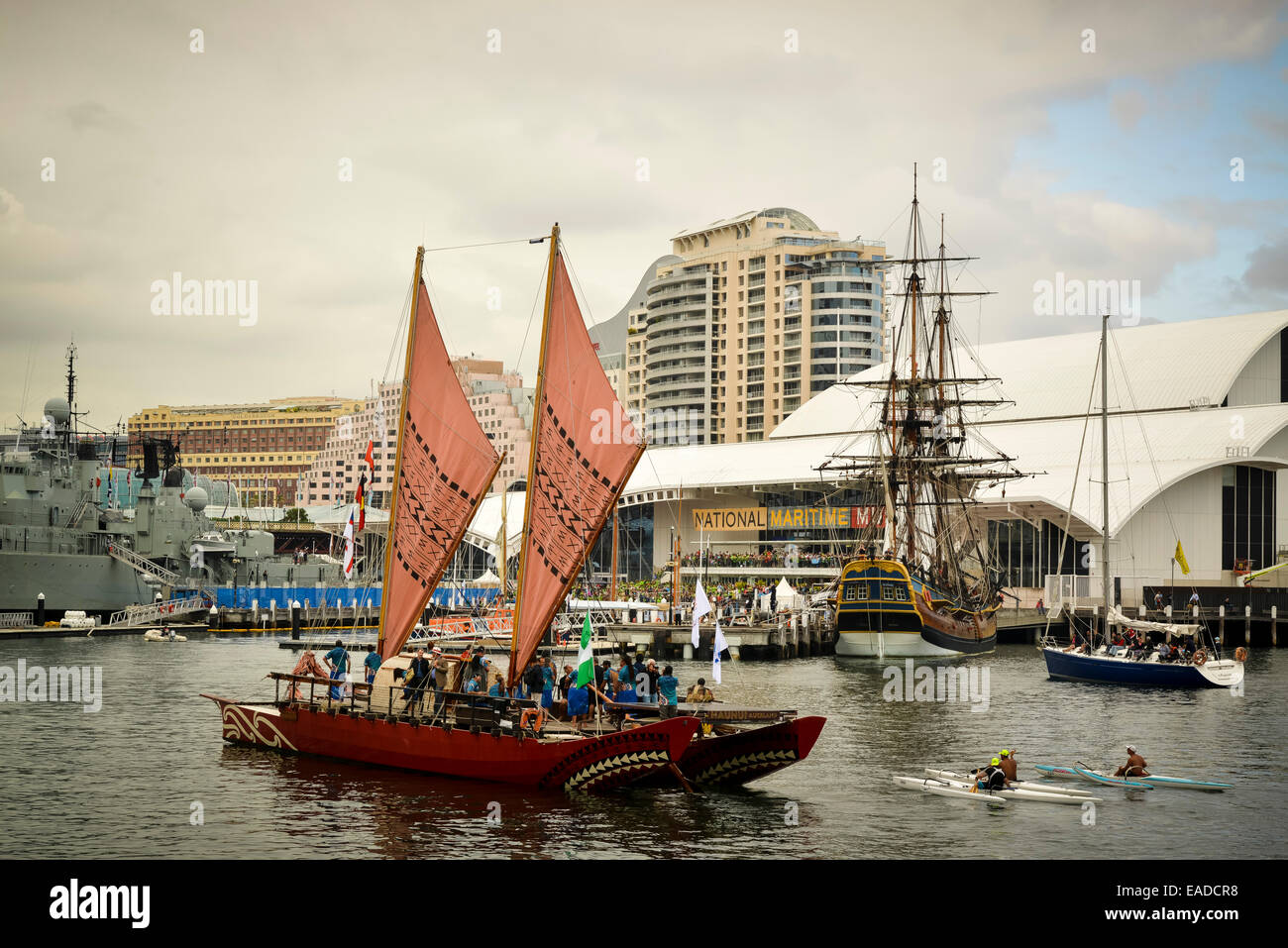 Sydney, Austrailia. 12th November, 2014. A flotilla of traditional Vaka ...