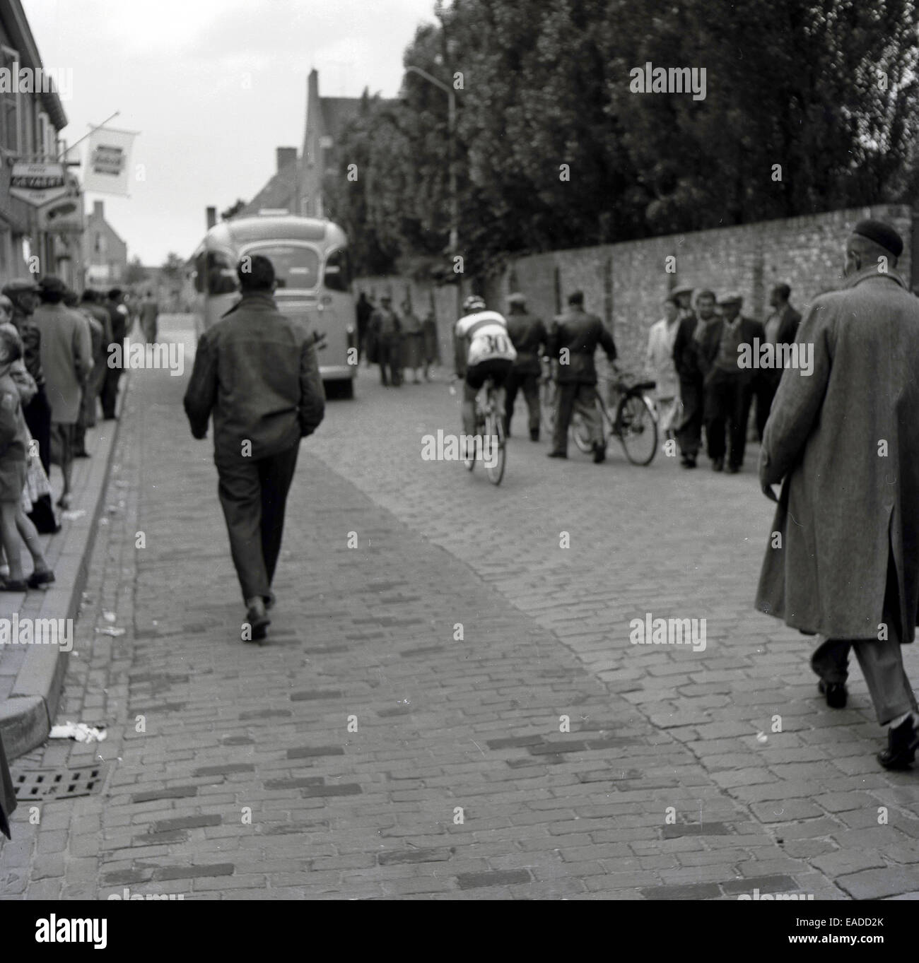 1950s cycle race hi-res stock photography and images - Alamy