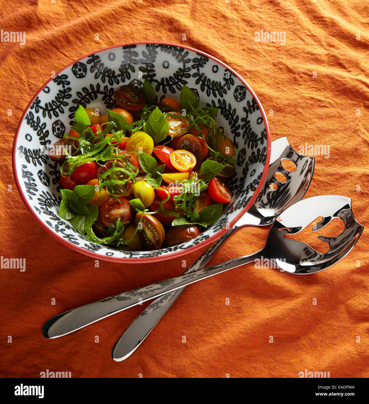 Tomato table food hi-res stock photography and images - Alamy