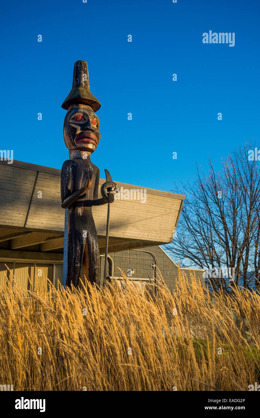 Chief dan george hi-res stock photography and images - Alamy