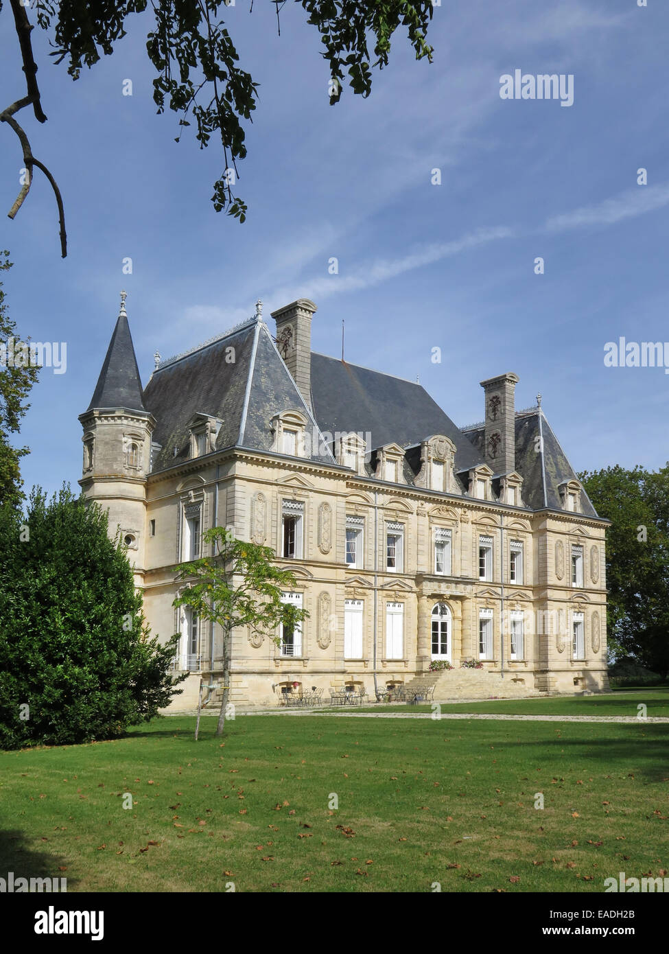 French wine bordeaux medoc hi-res stock photography and images - Alamy