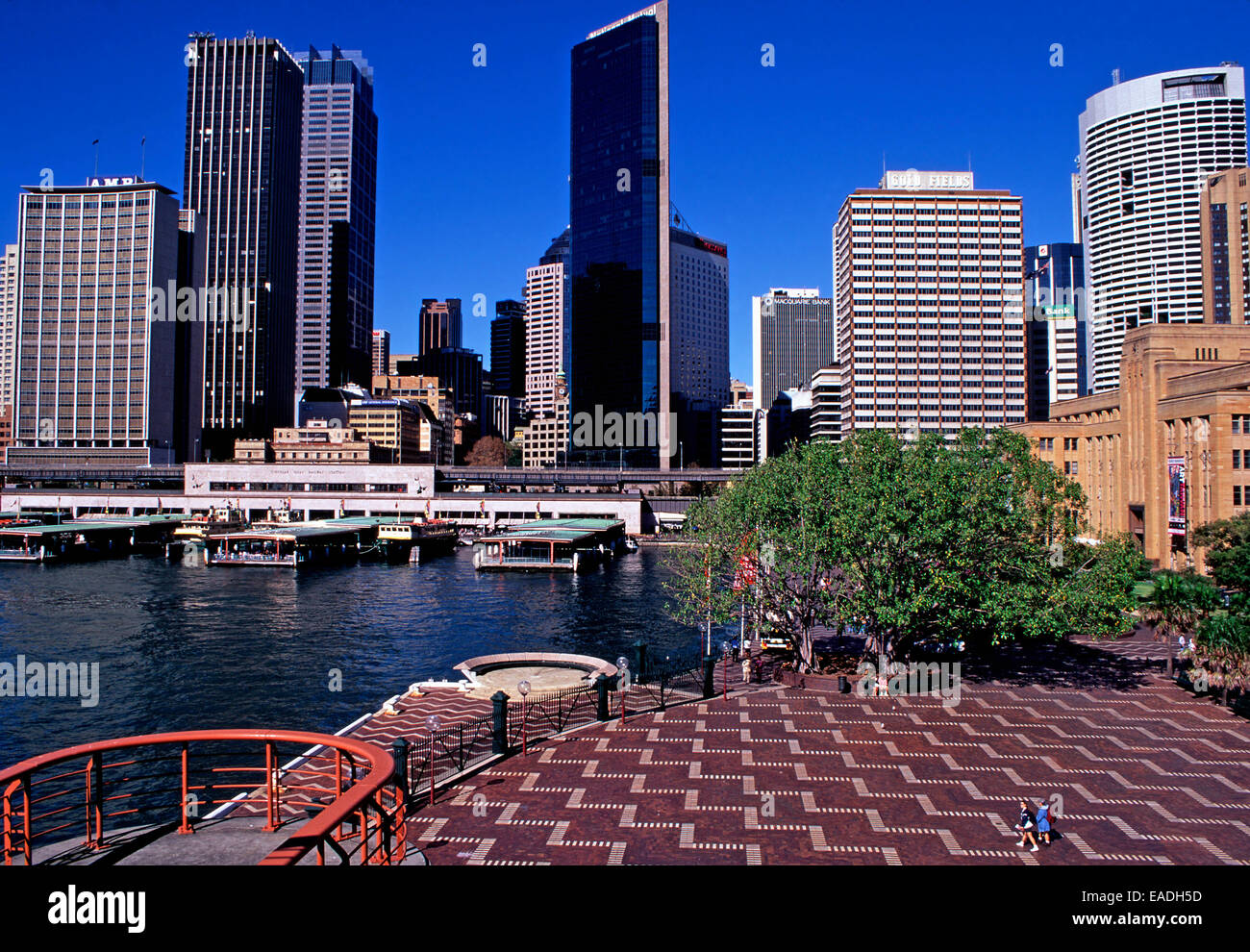Rocks blue skies hi-res stock photography and images - Alamy