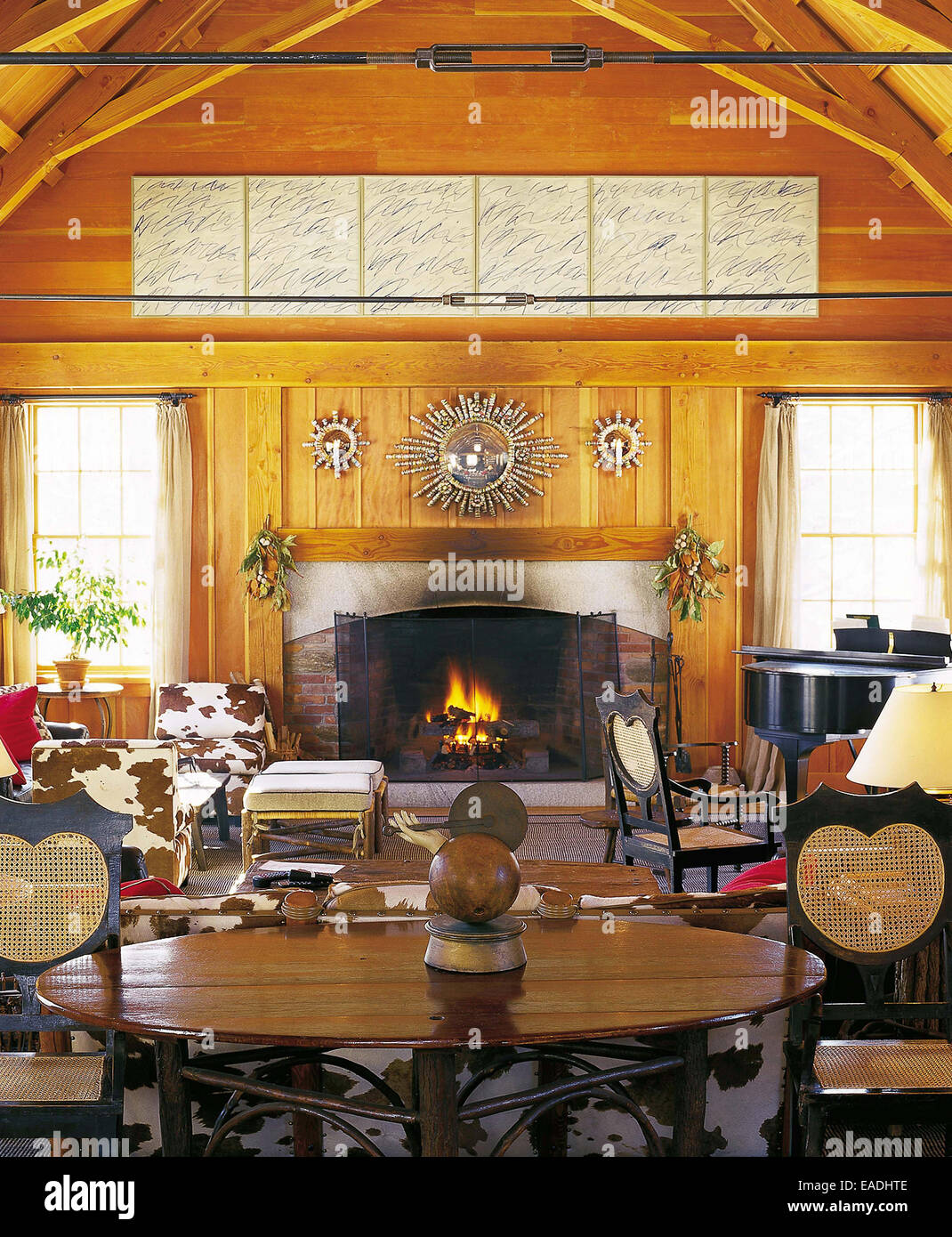 Lodge Room in Vermont Hotel Stock Photo - Alamy