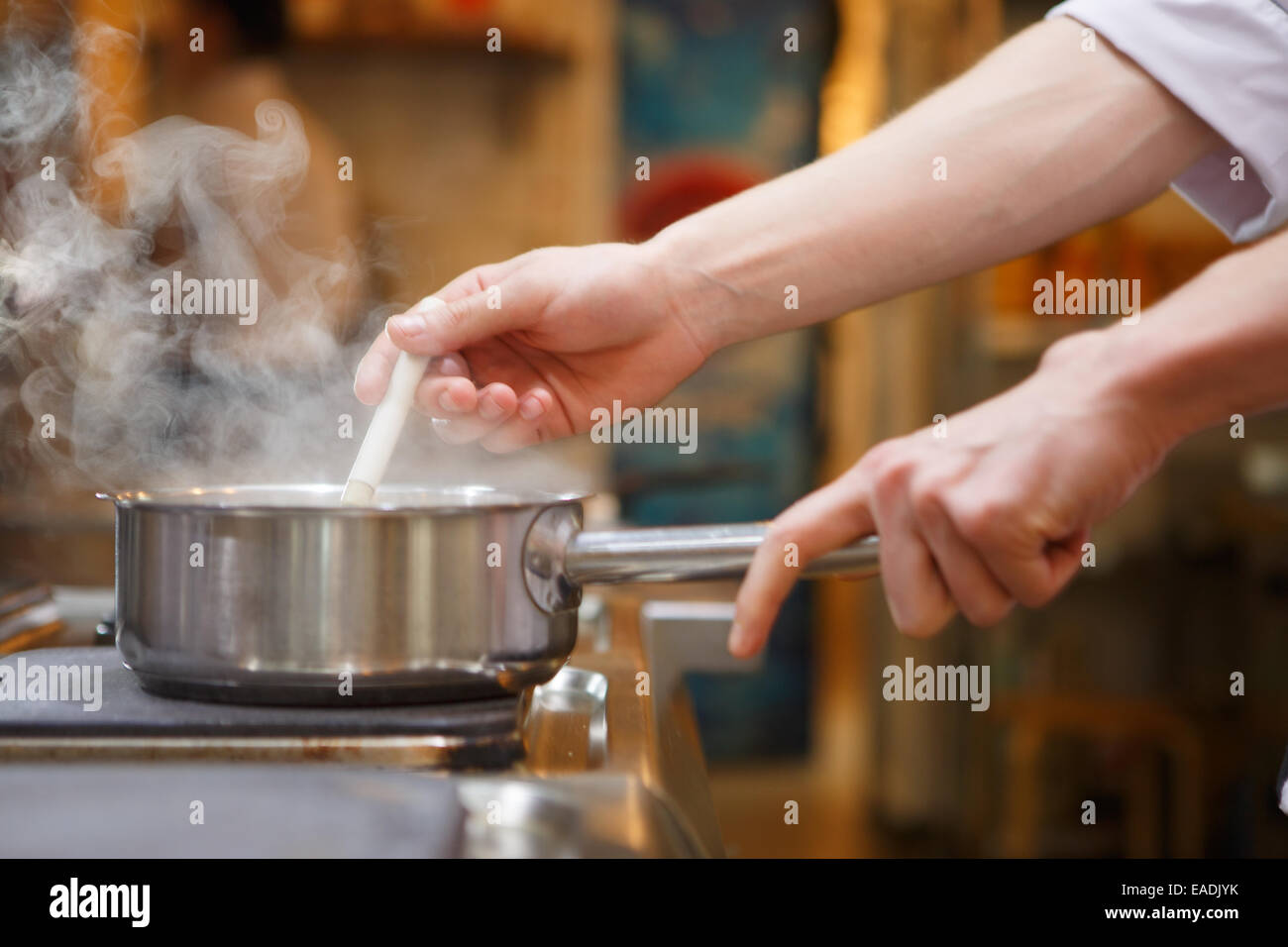 Table de chef hi-res stock photography and images - Alamy