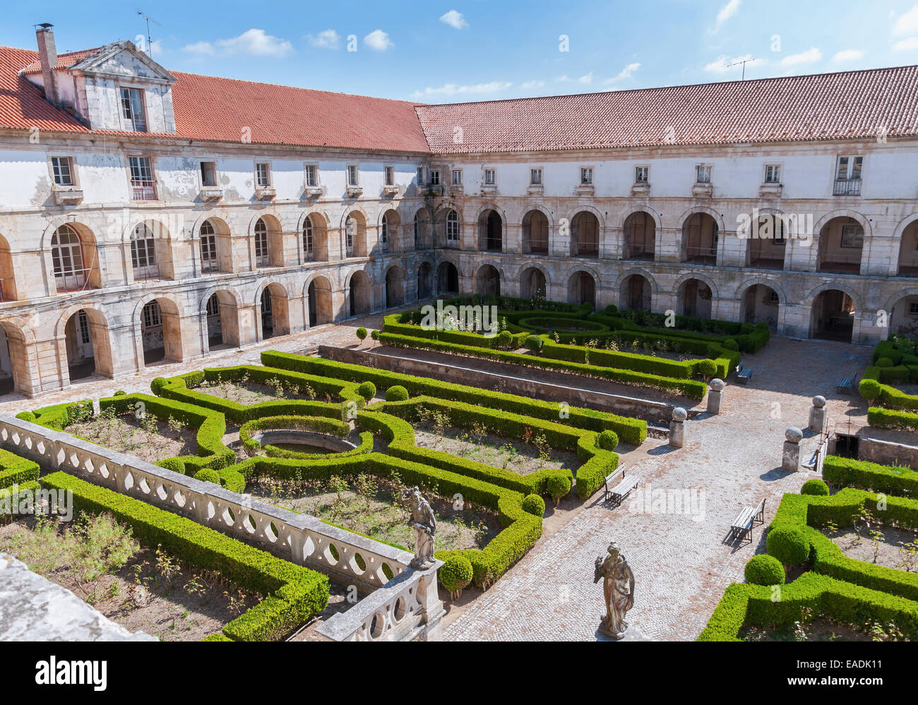 Courtyard church hi-res stock photography and images - Alamy
