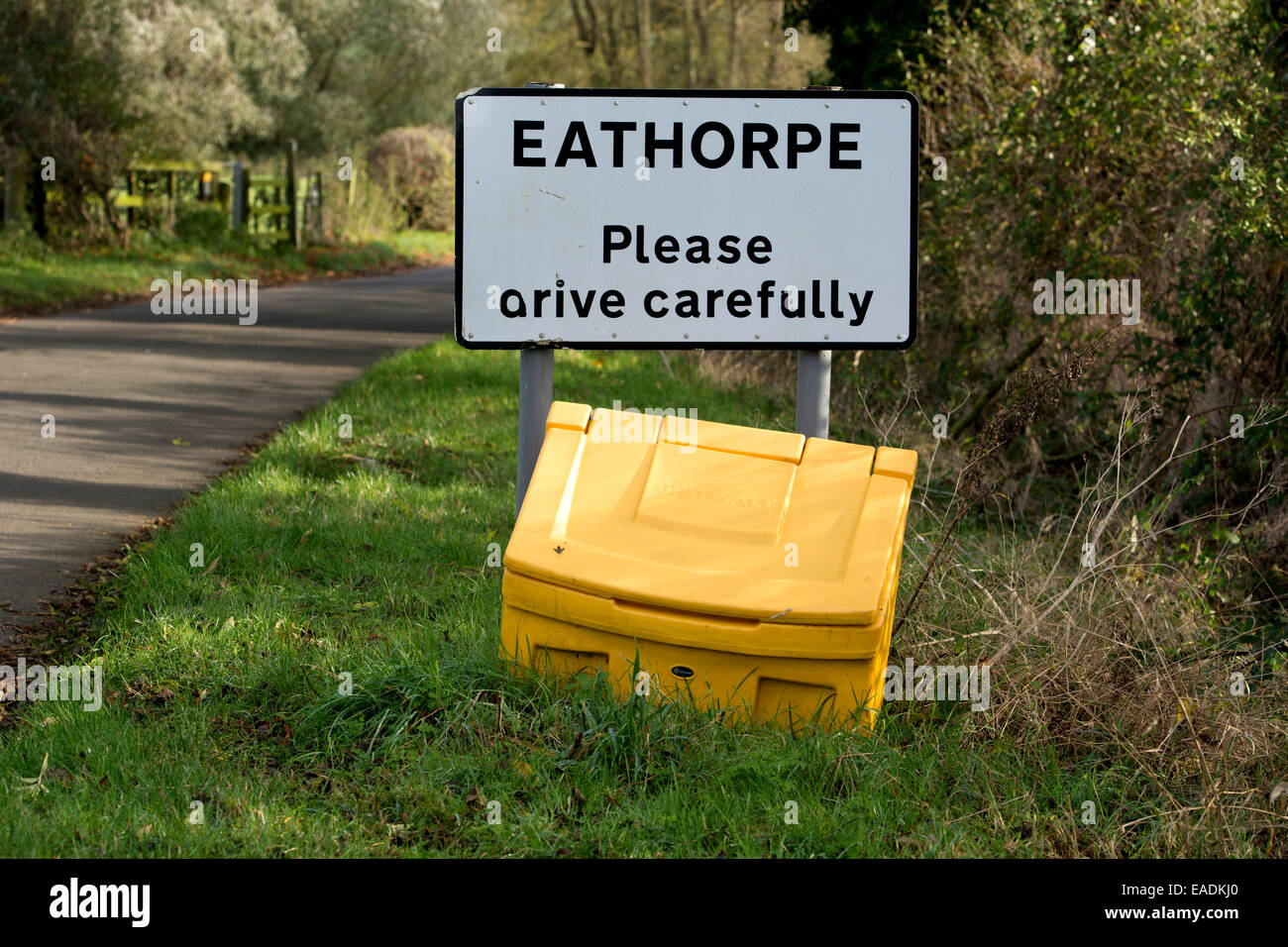 Salt road sign hi-res stock photography and images - Alamy