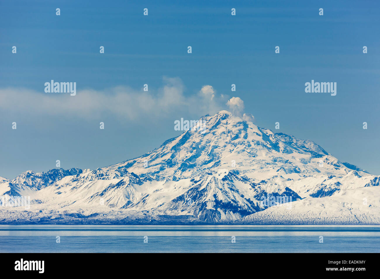 Alaska volcano hi-res stock photography and images - Alamy