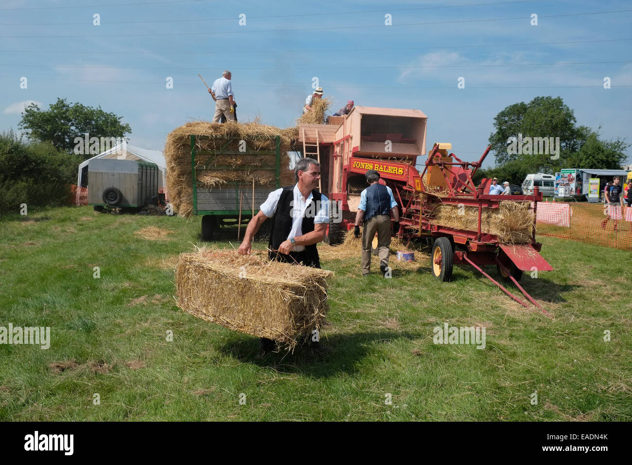 Steam hay baling at the Rempstone Steam Rally, Wymeswold ...