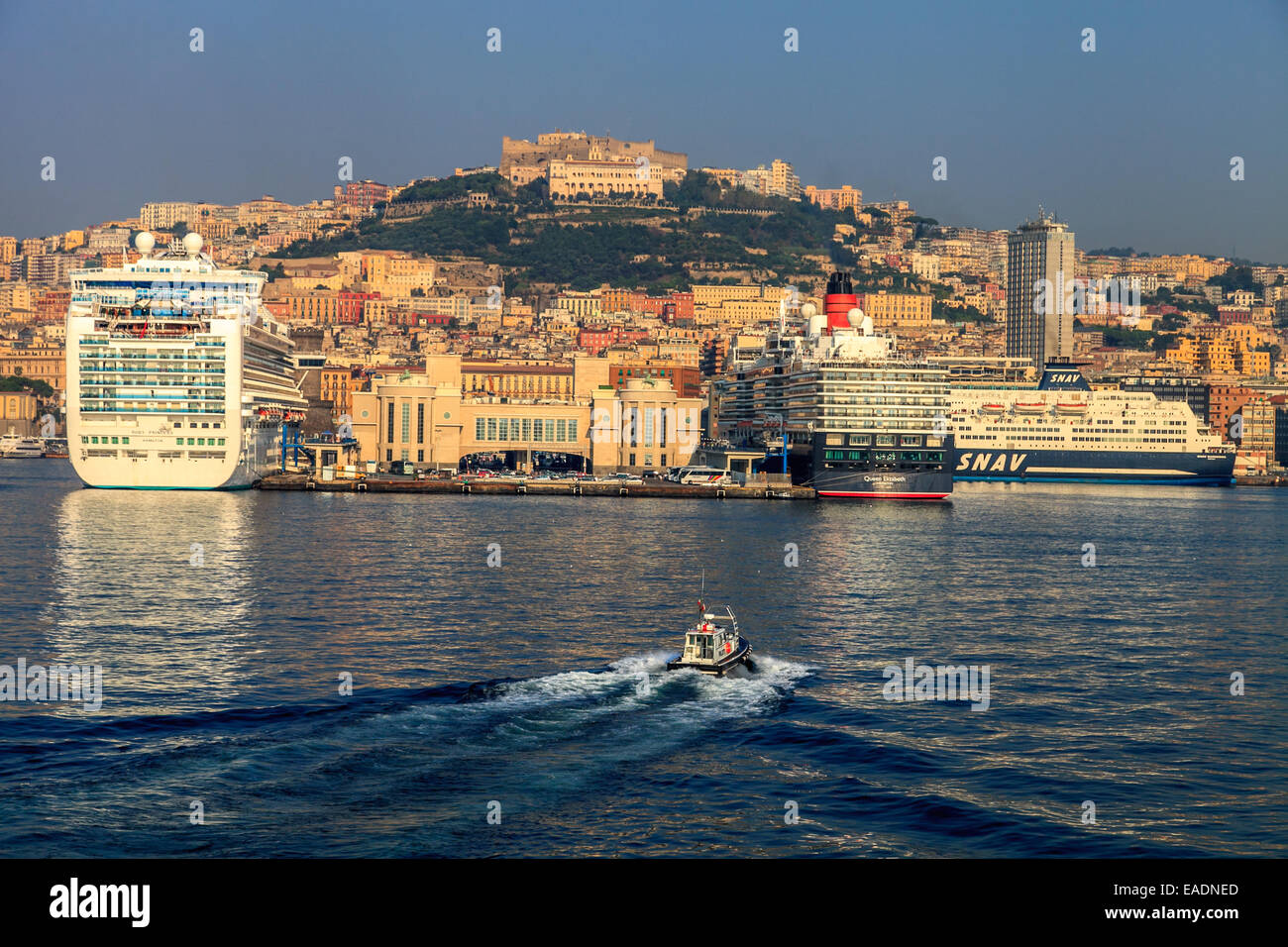 Cruise ships in the port of Naples Stock Photo - Alamy