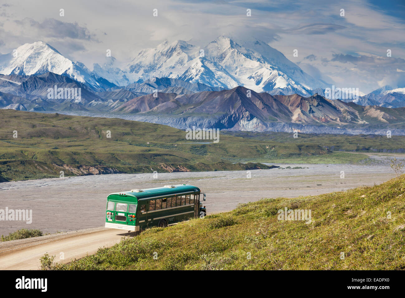 Tour bus on denali park hi-res stock photography and images - Alamy