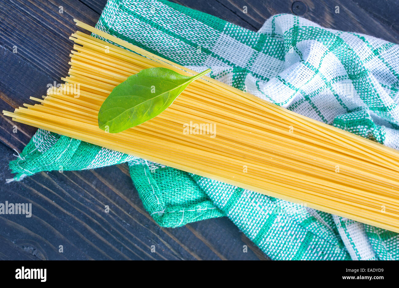 Dried strands pasta hi-res stock photography and images - Alamy