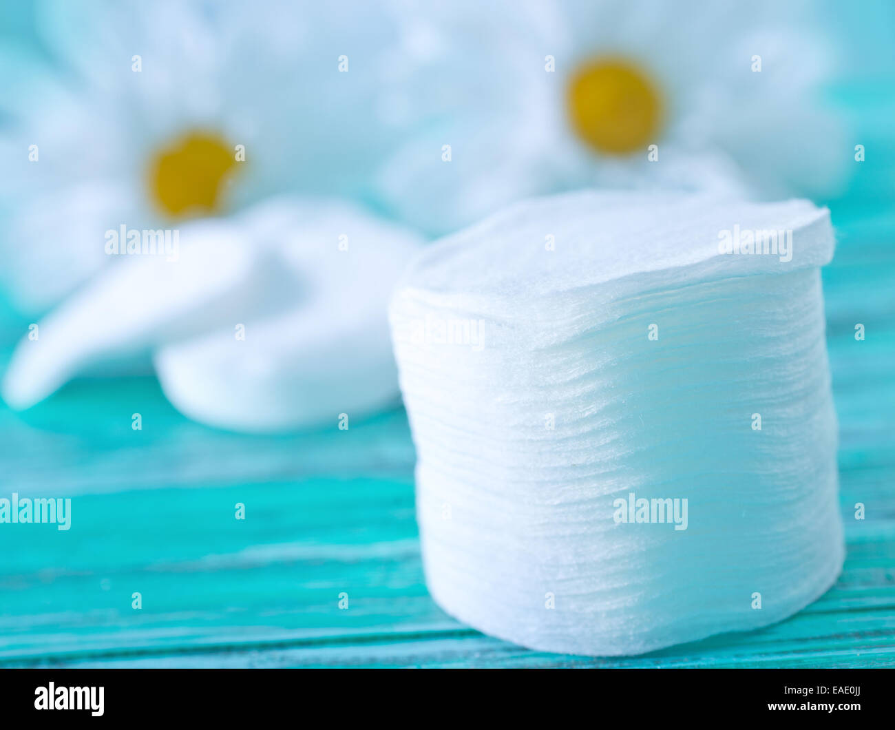 Cotton disk hi-res stock photography and images - Alamy