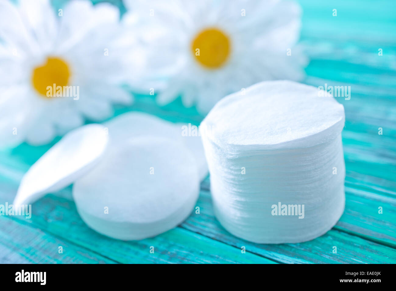 Cotton disk hi-res stock photography and images - Alamy