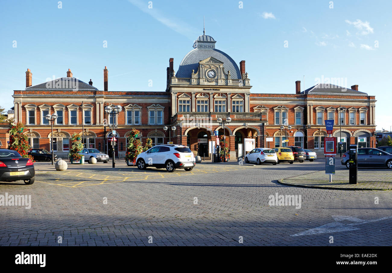 A view of the railway station at Norwich, Norfolk, United Kingdom Stock ...