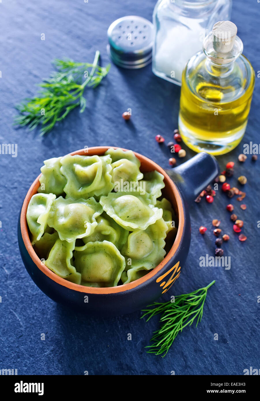 Ravioli pasta fresca hi-res stock photography and images - Alamy