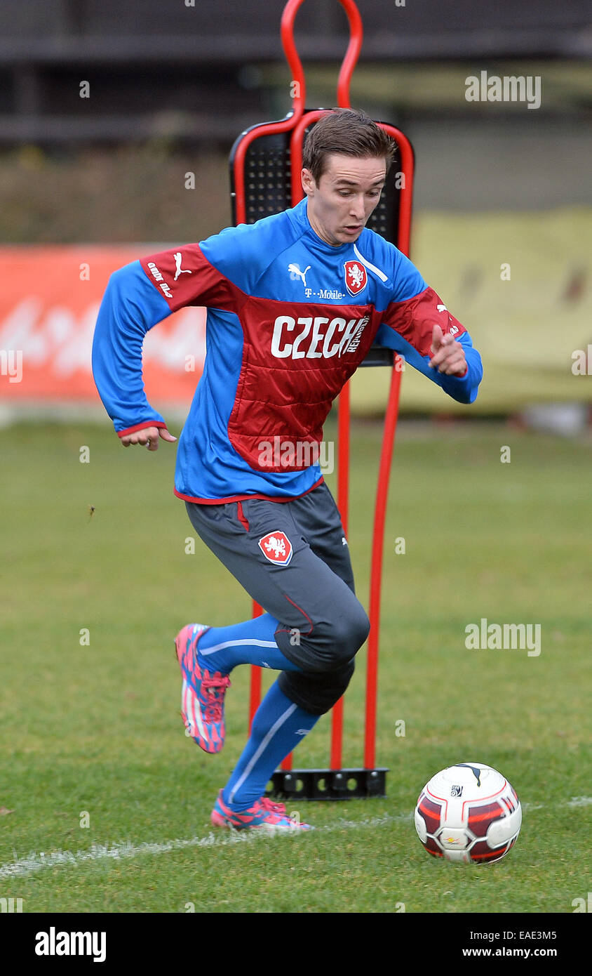 David prior hi-res stock photography and images - Alamy