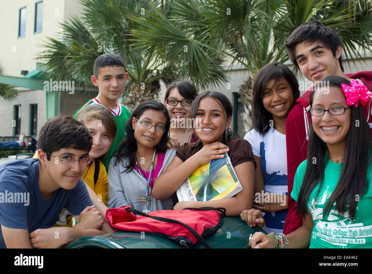 Students pose for picture outside Achieve Early College High School in ...