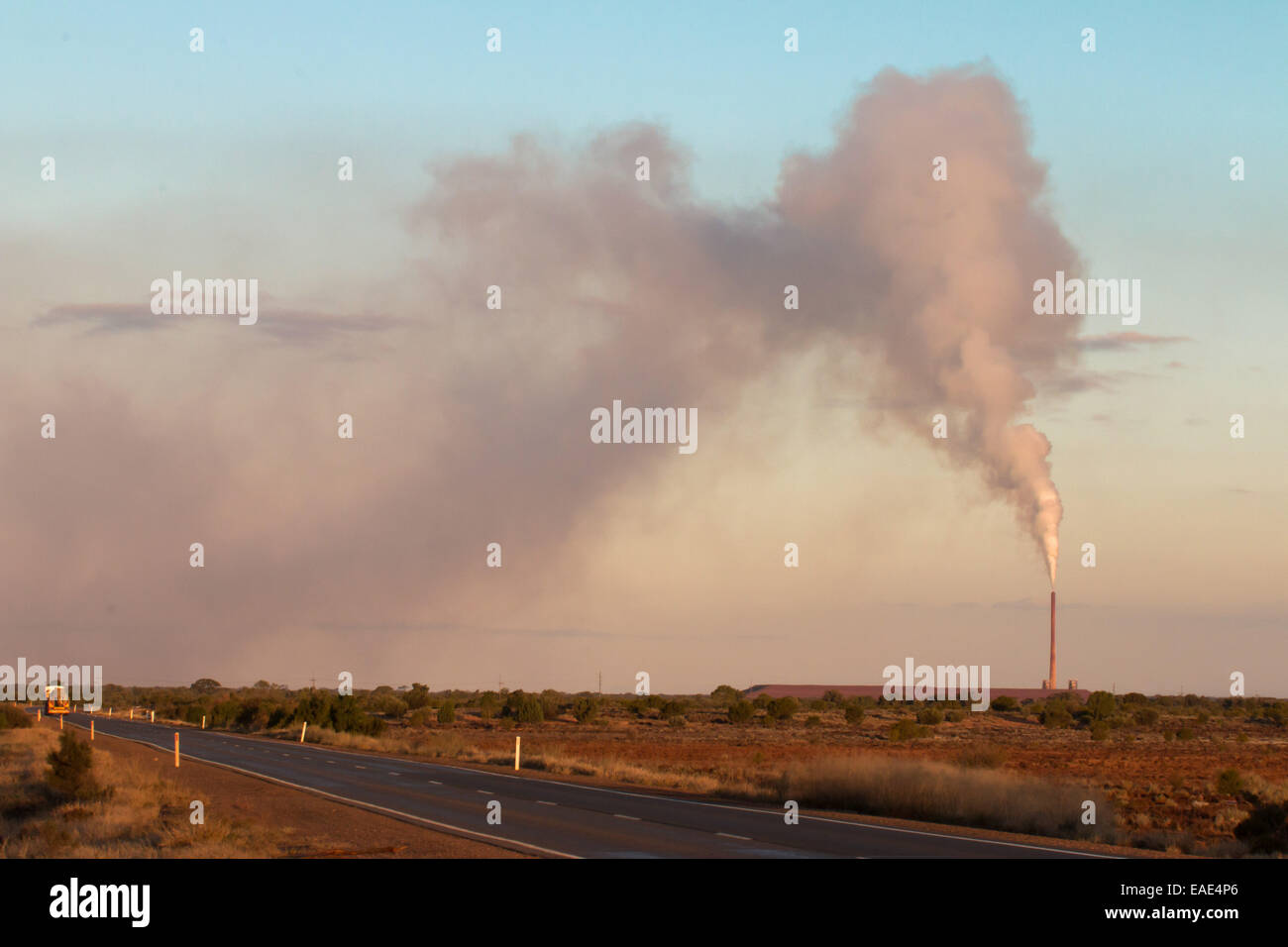 pollution from mining in Western Australia Stock Photo - Alamy
