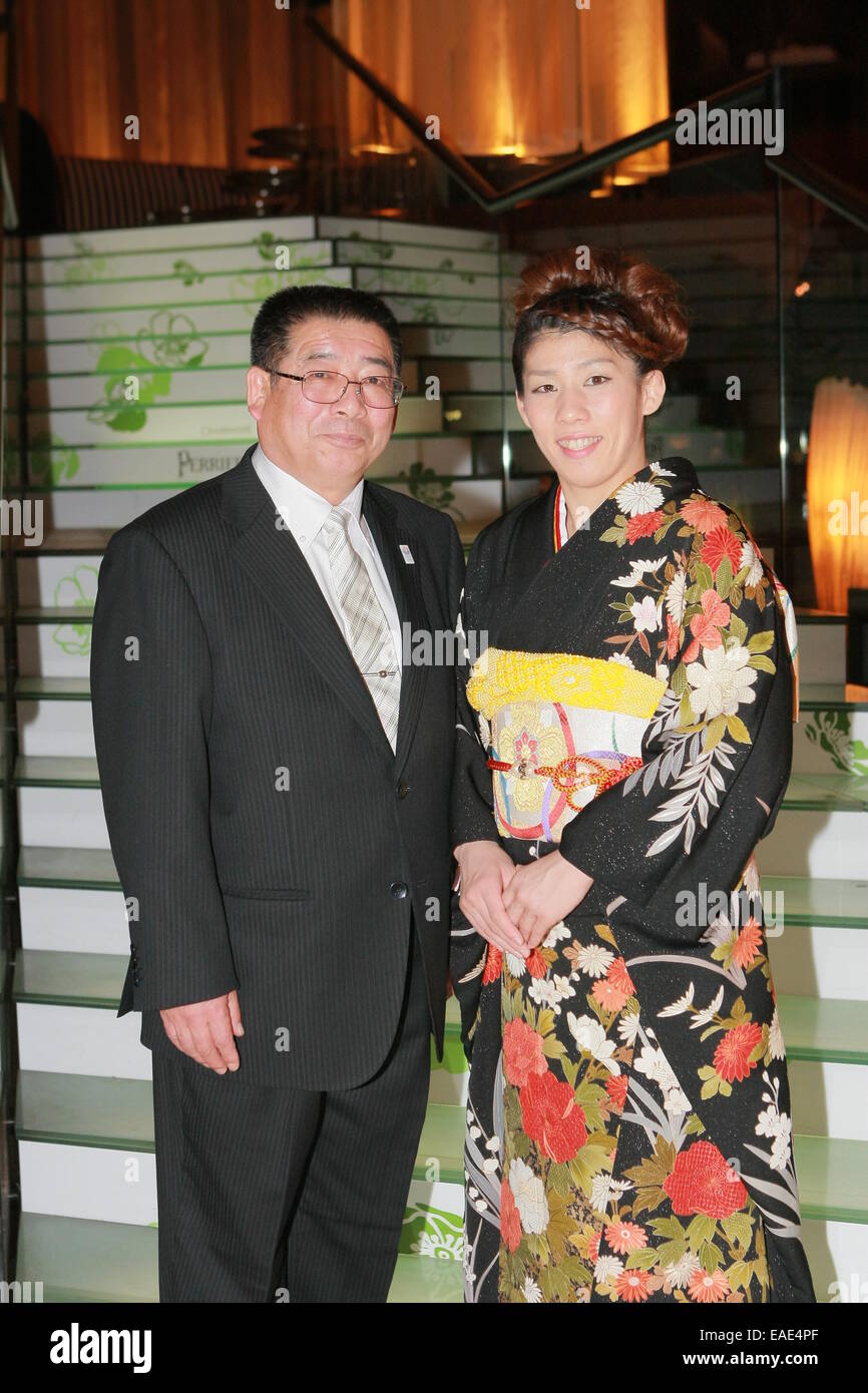 Tokyo, Japan. 7th Nov, 2012. (L-R) Eikatsu Yoshida, Saori Yoshida (JPN ...
