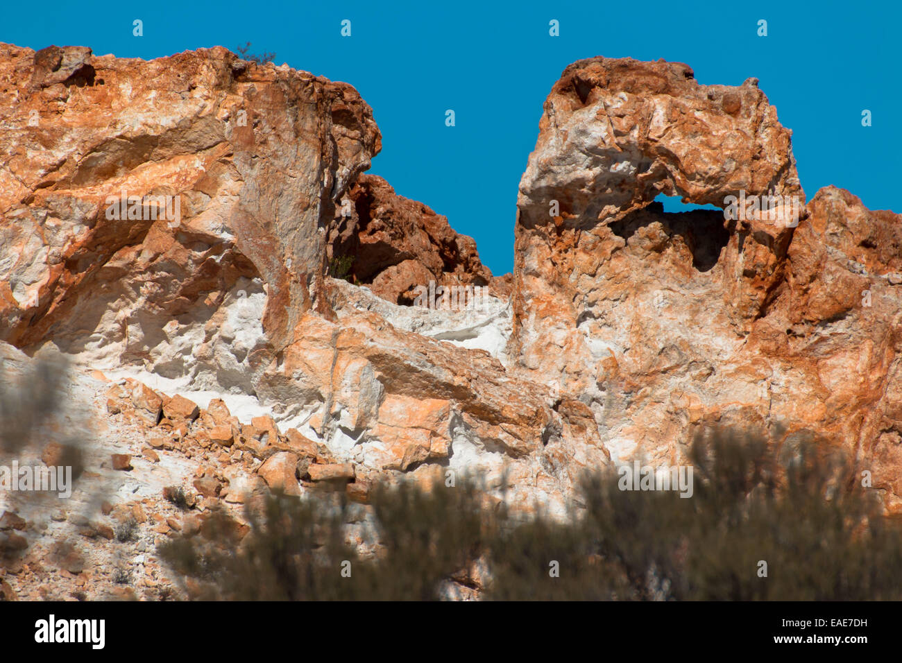 bizarre rock formation in Australian outback Stock Photo - Alamy