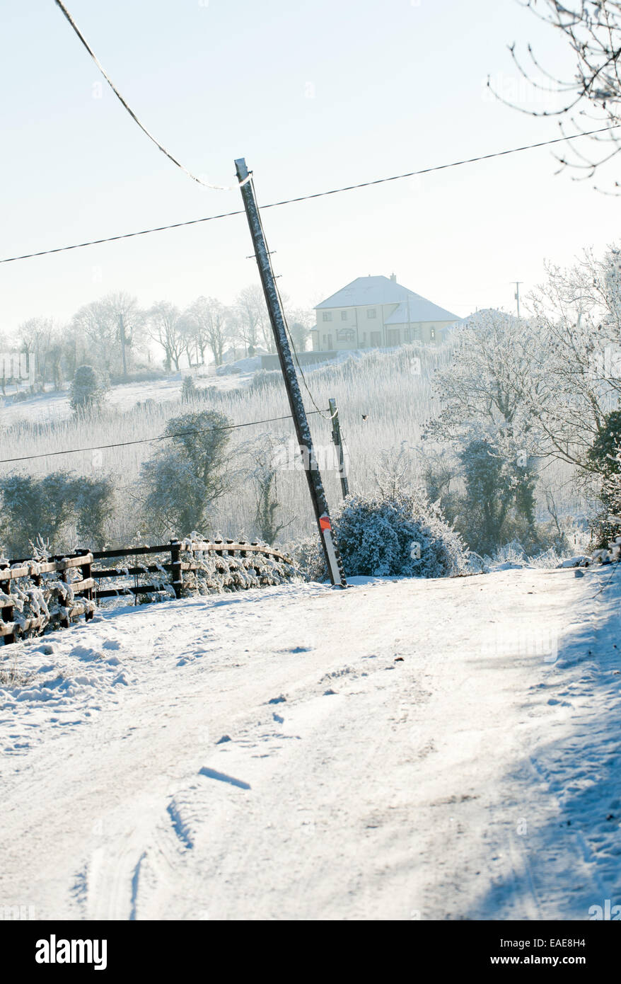 Cold winter day in the country Stock Photo - Alamy