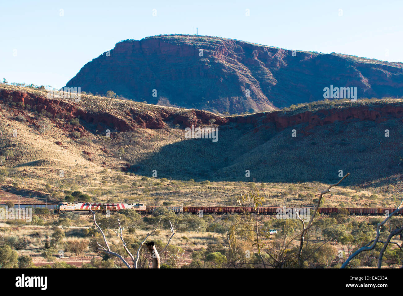 iron ore train in Australia Stock Photo - Alamy
