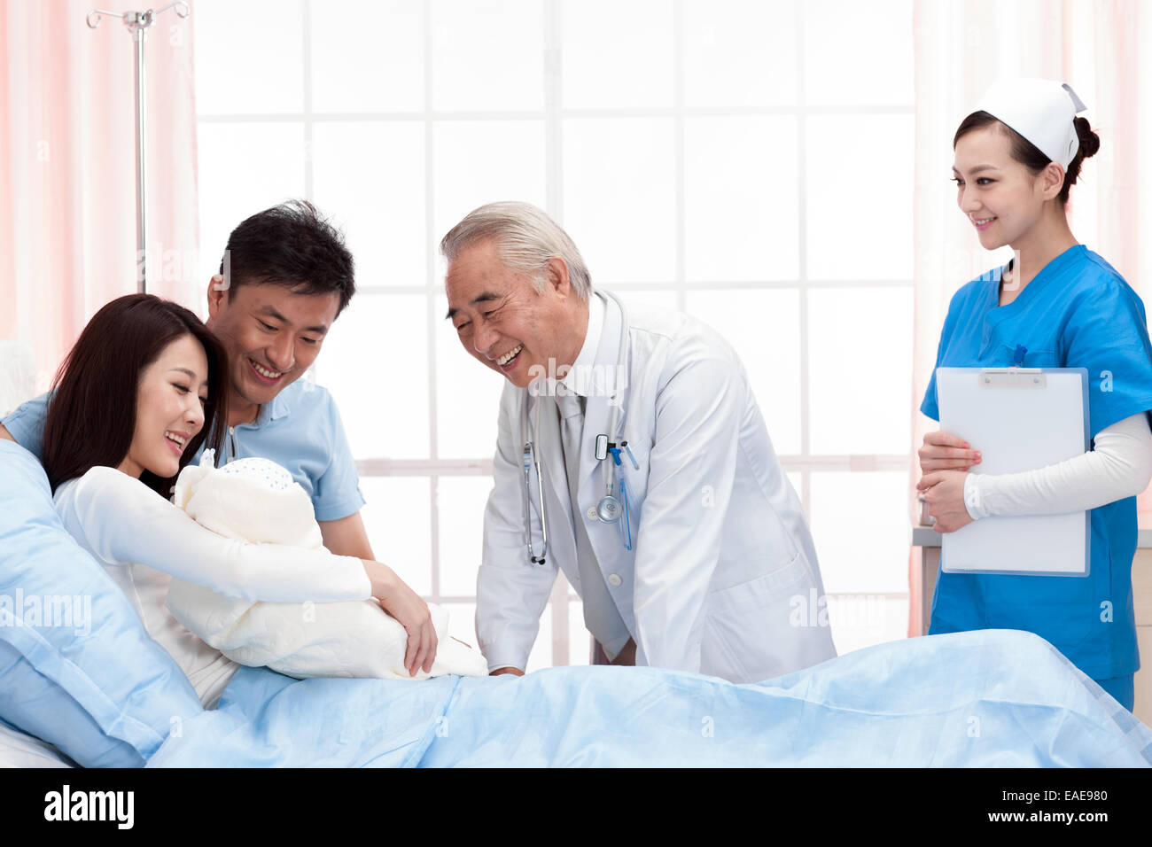 The doctor visit patient Stock Photo - Alamy
