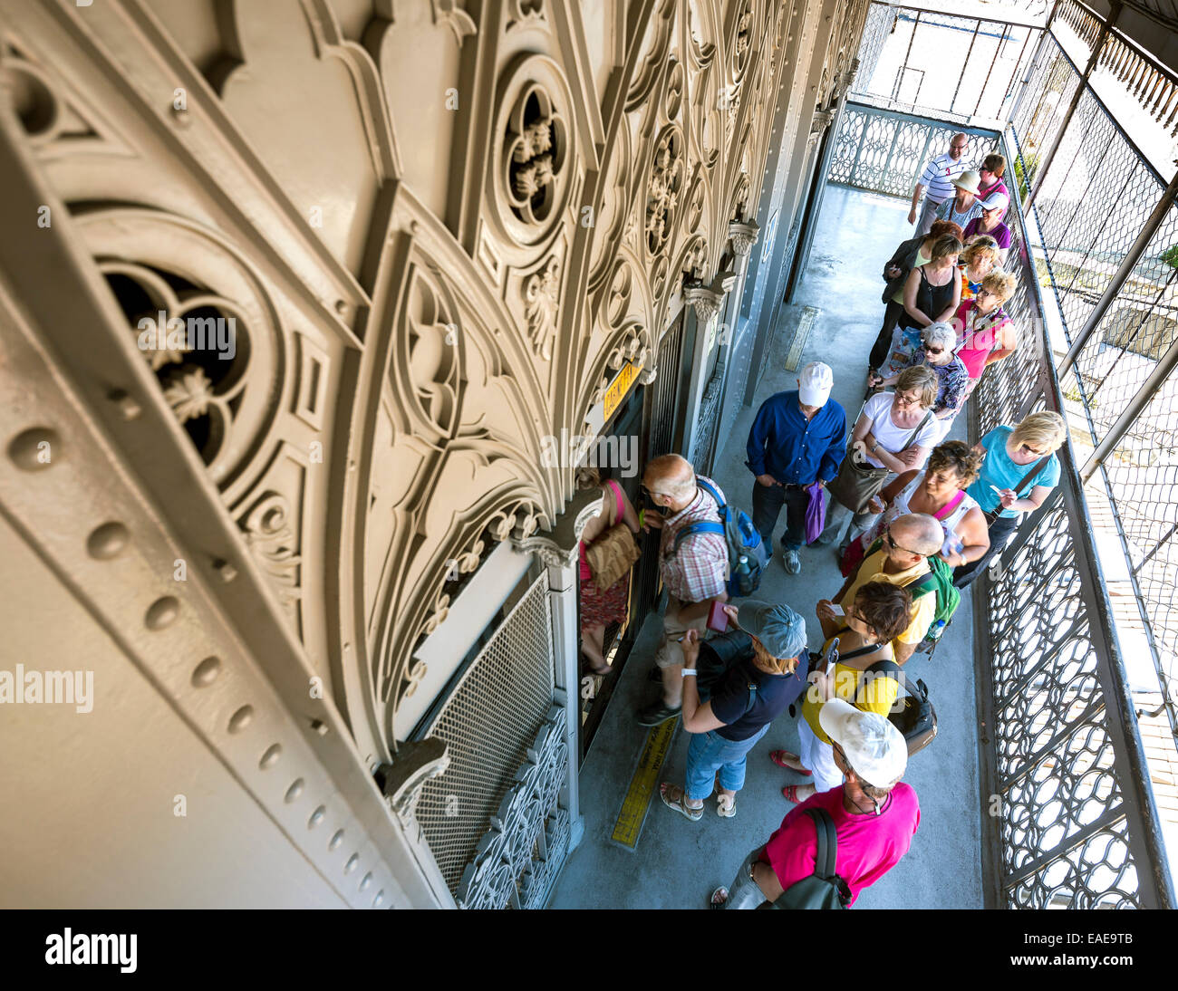 Elevator waiting, queue hi-res stock photography and images - Alamy