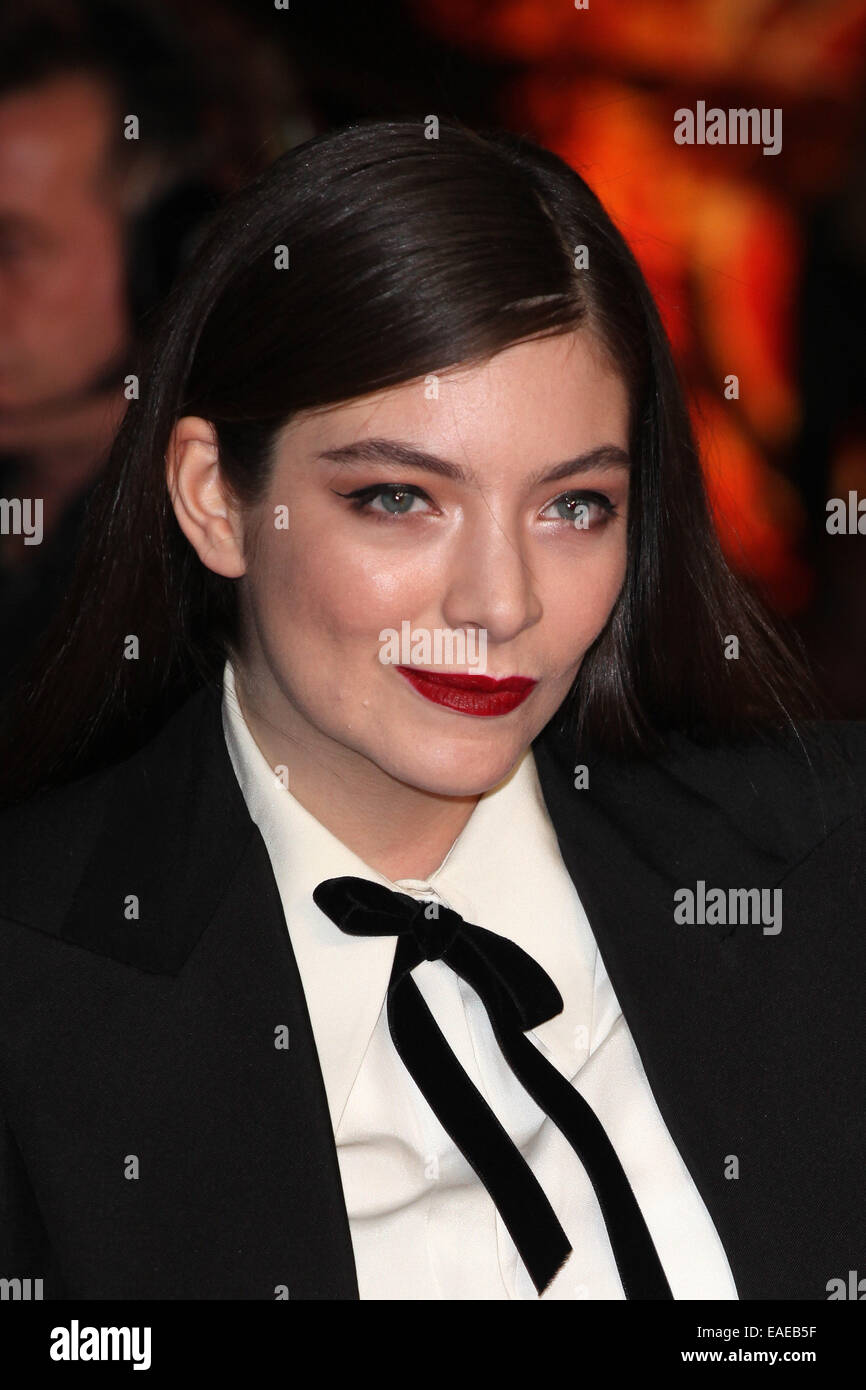 Lorde arriving for the world premiere of "The Hunger Games: Mockingjay ...