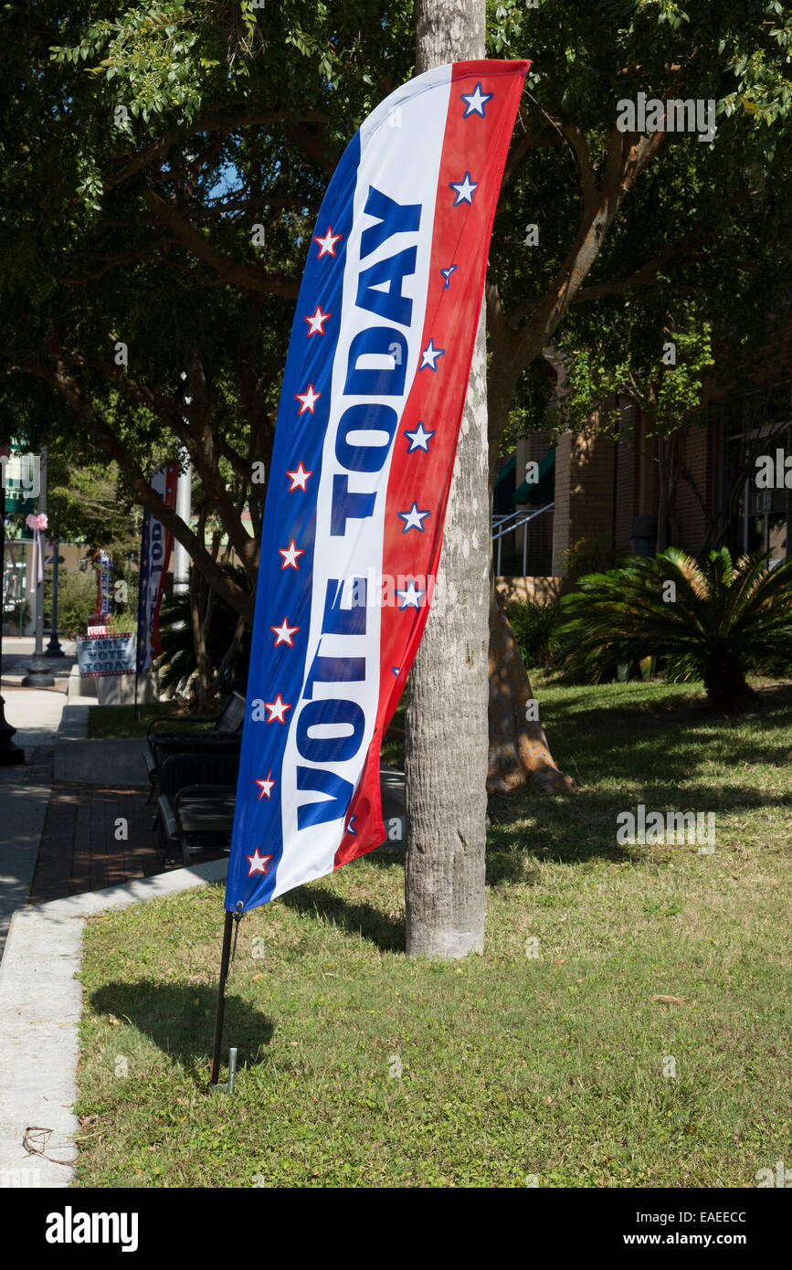 Polling banner hi-res stock photography and images - Alamy