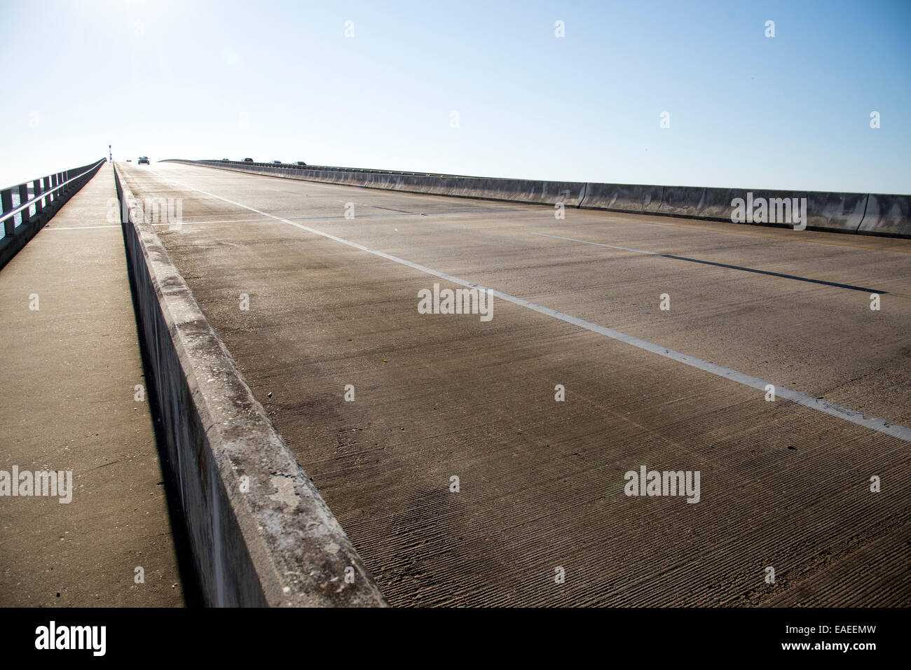 3 lane highway hi-res stock photography and images - Alamy