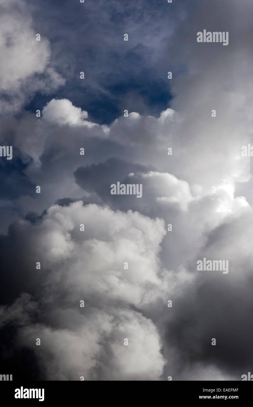 Threatening to storm hi-res stock photography and images - Alamy