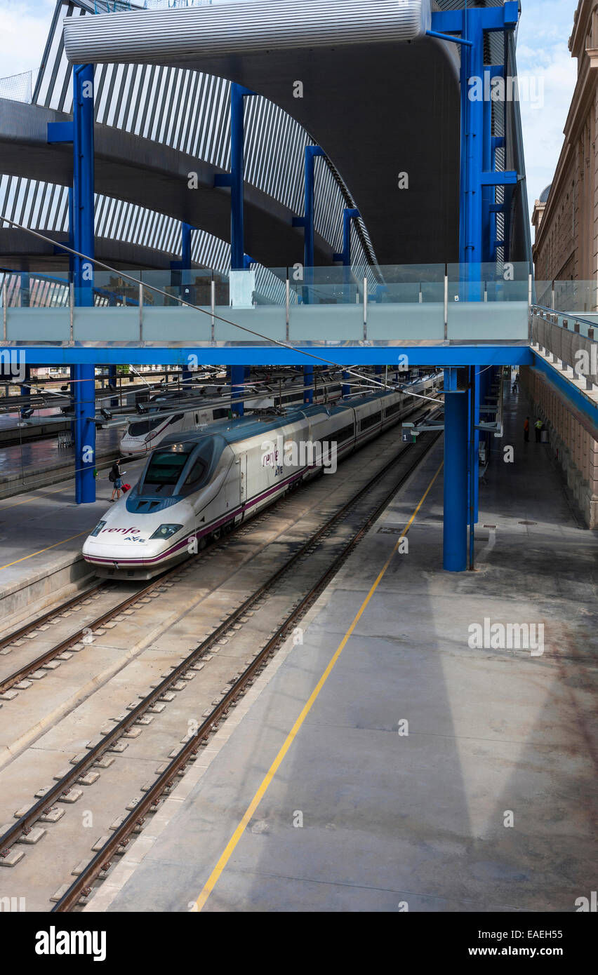 Ave station hi-res stock photography and images - Alamy