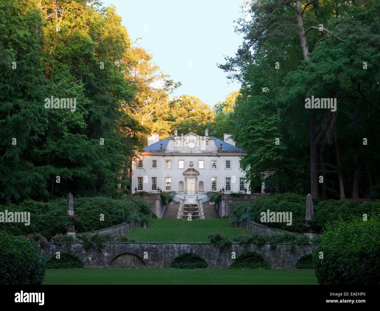 Swan house hi-res stock photography and images - Alamy