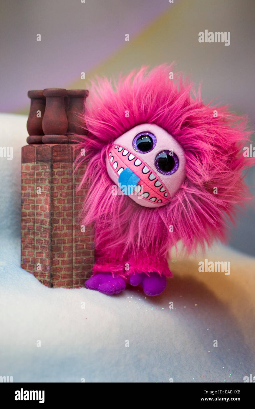 Furby on a rooftop in snow Shop window Display Stock Photo - Alamy