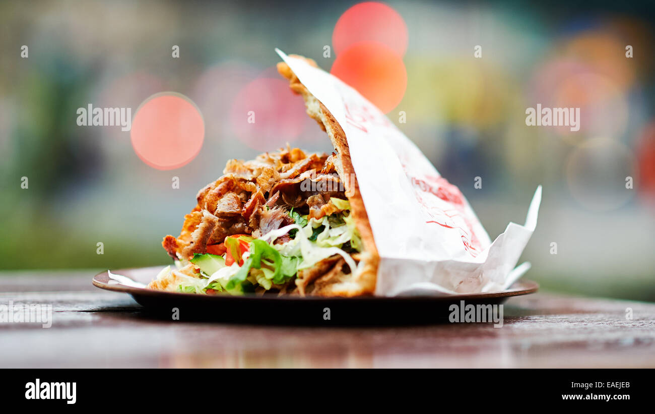 Eat nourishment food doner kebab kebap bread salad meat lif hi-res ...