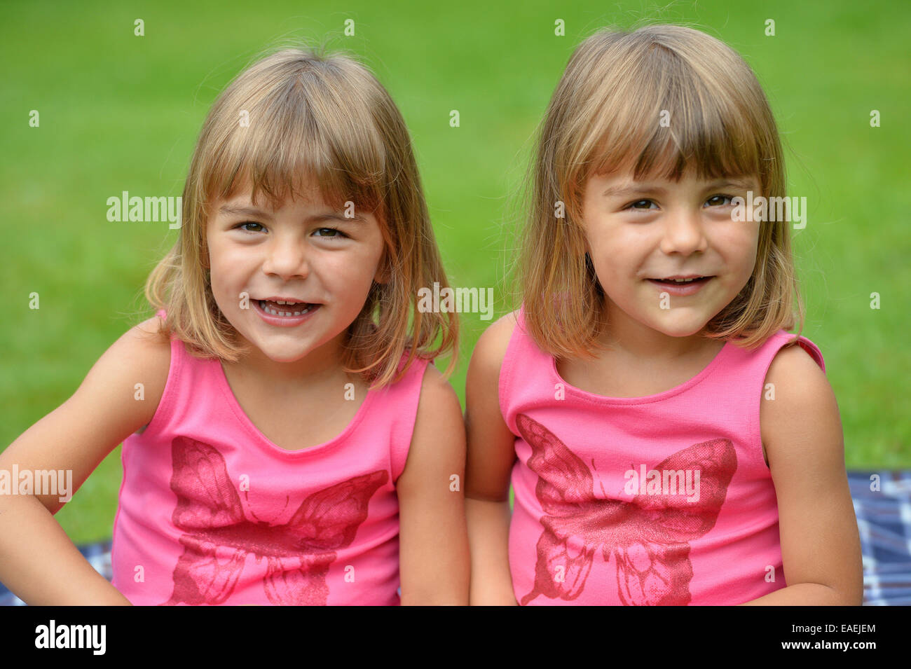 Girls kleid hi-res stock photography and images - Alamy