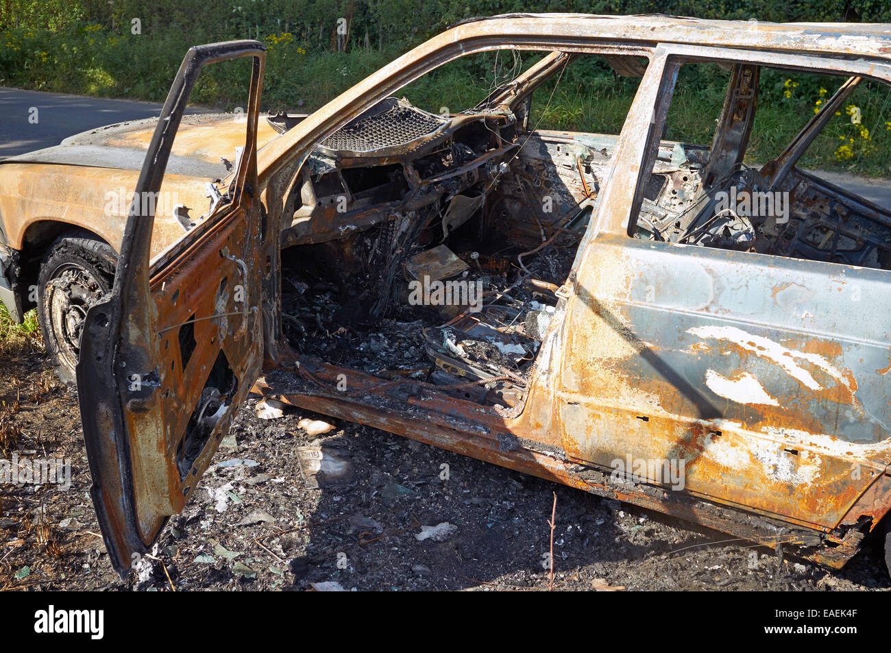 Roadside car fire hi-res stock photography and images - Alamy