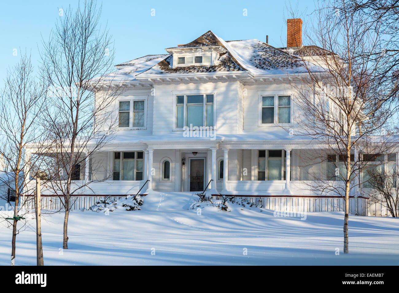 Blanketed with frost hi-res stock photography and images - Alamy