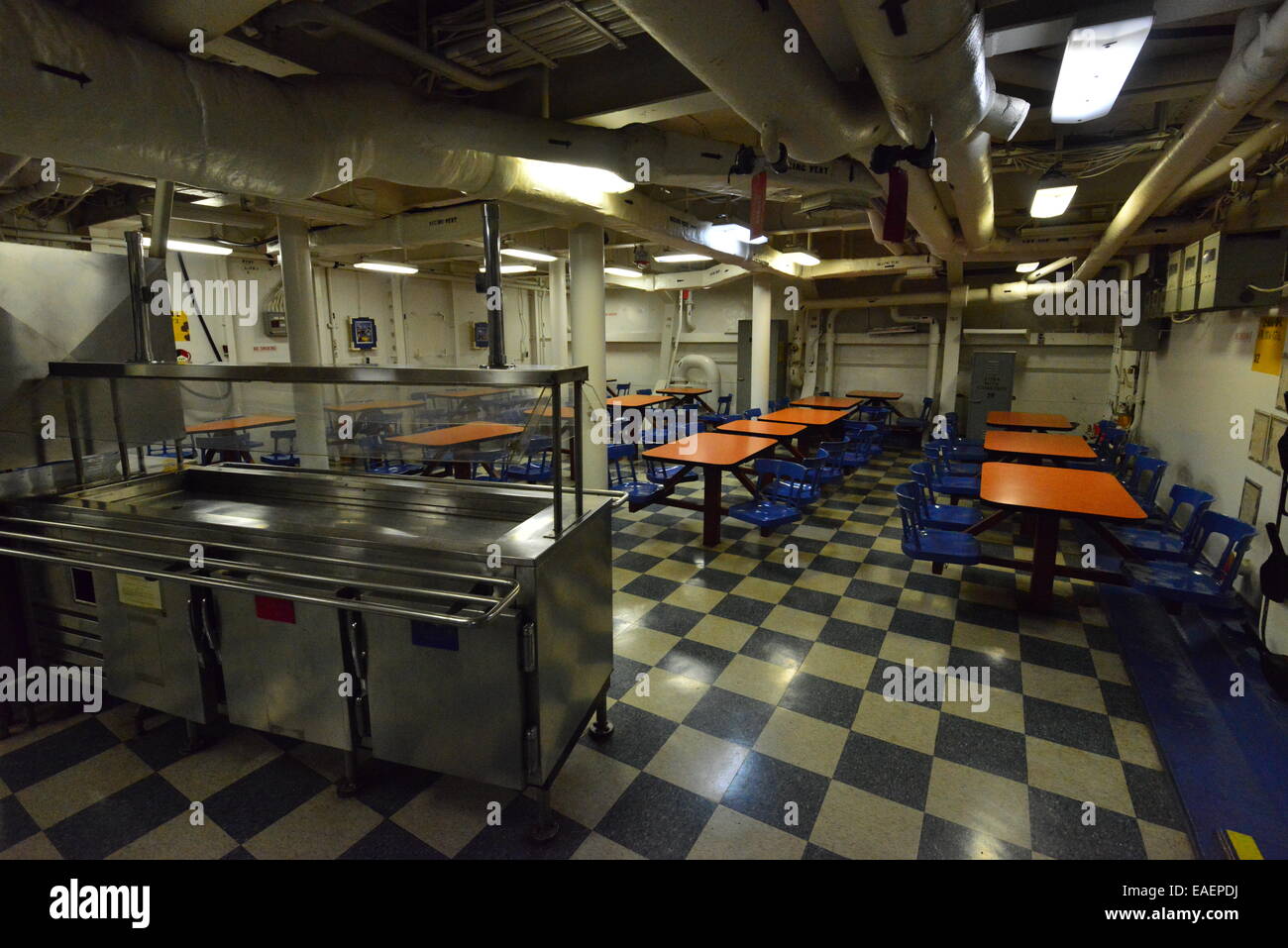 Ships diner hi-res stock photography and images - Alamy