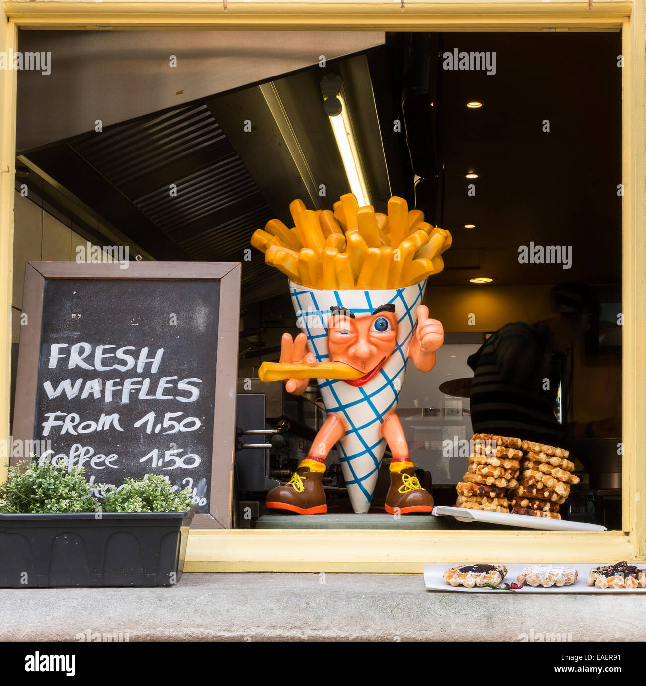 French fries shop hi-res stock photography and images - Alamy