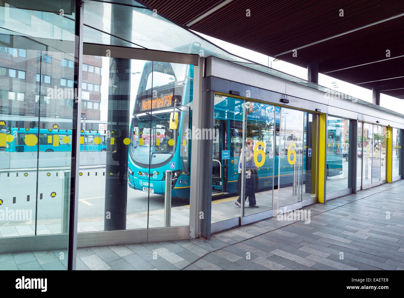 Canning place liverpool bus hi-res stock photography and images - Alamy