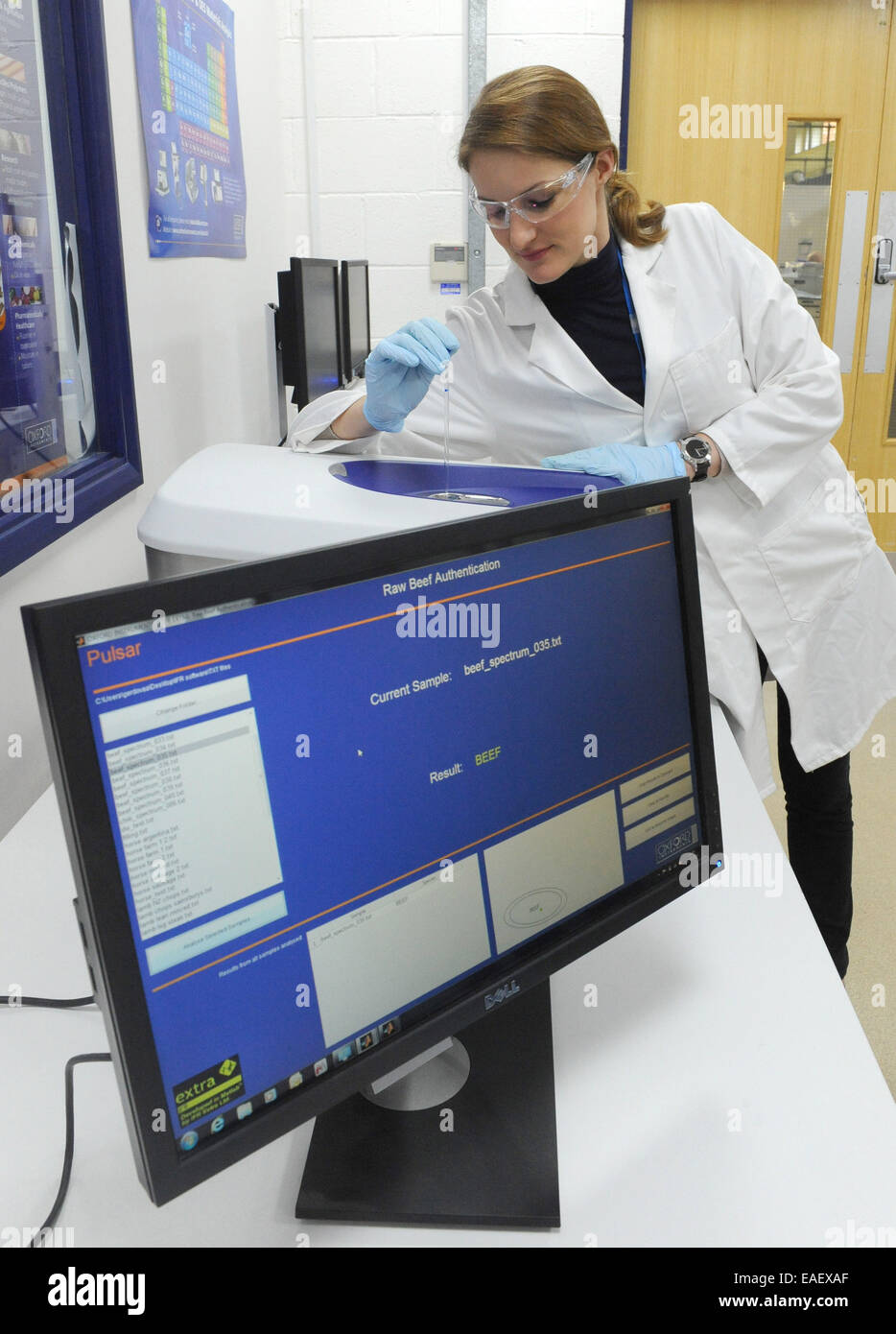 Abingdon, Oxfordshire, UK. 12th Nov, 2013. Pulsar MRI scan machine at ...