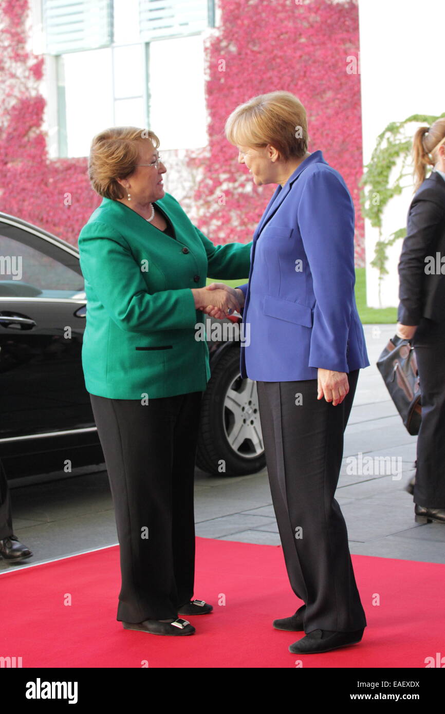 Angela Merkel receives Michelle Bachelet during her official visit on ...