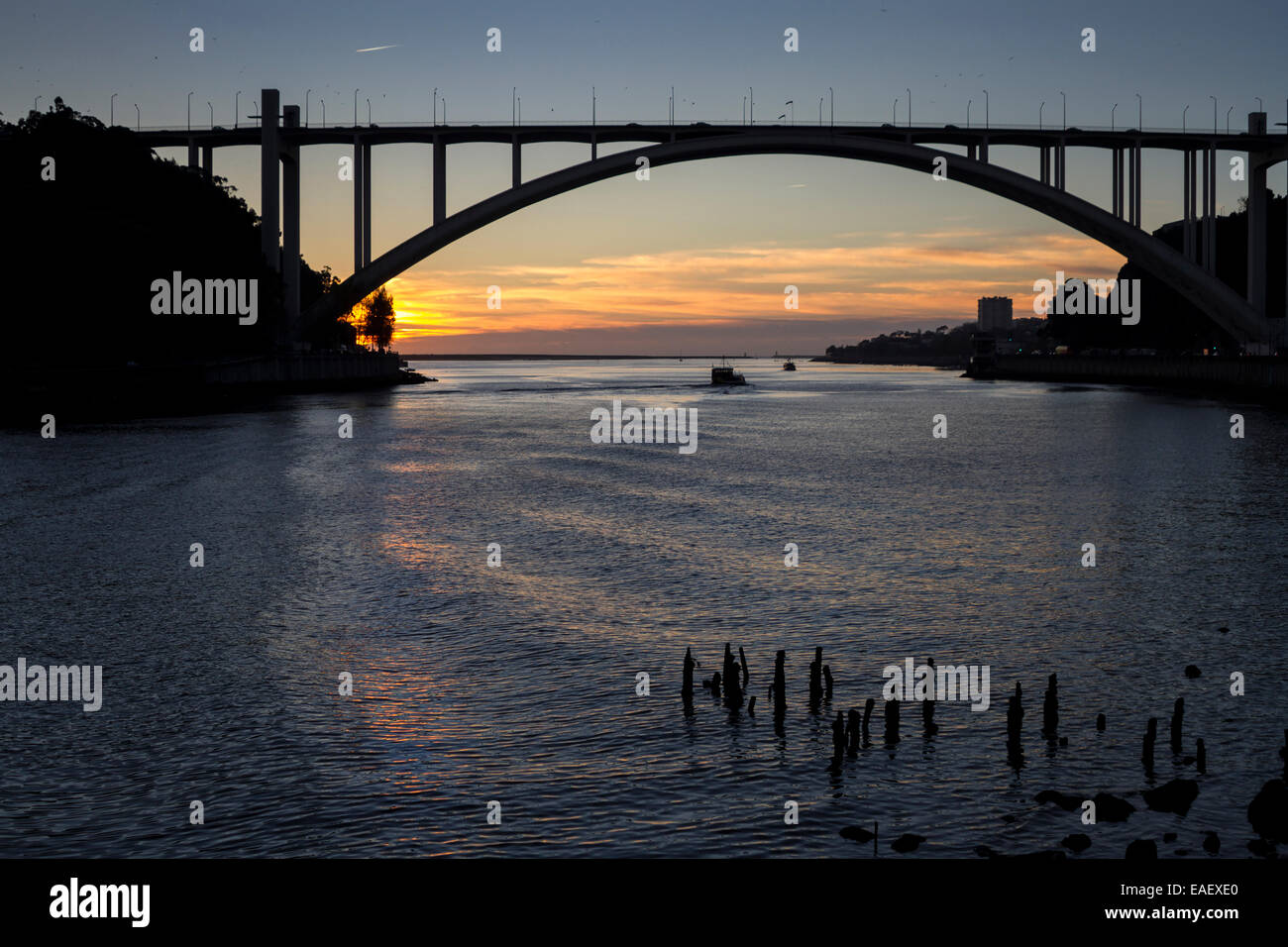 Arrabida bridge sunset hi-res stock photography and images - Alamy