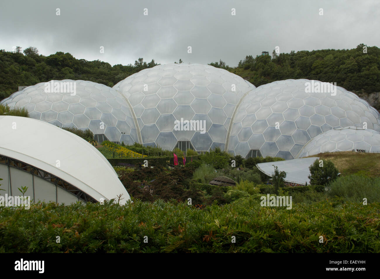 Eden project domes hi-res stock photography and images - Alamy