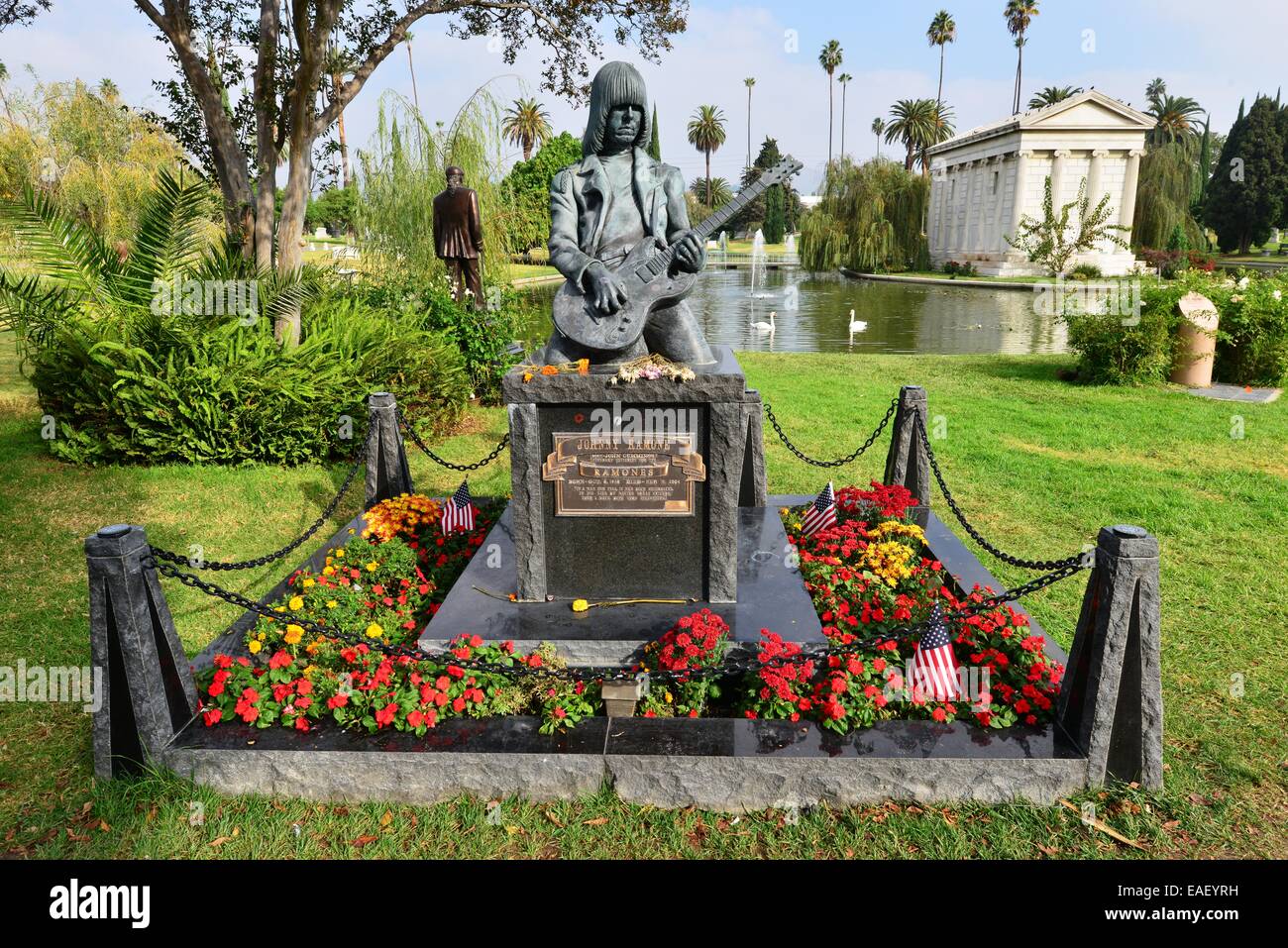 The Tombstone of Johnny Ramone Stock Photo - Alamy