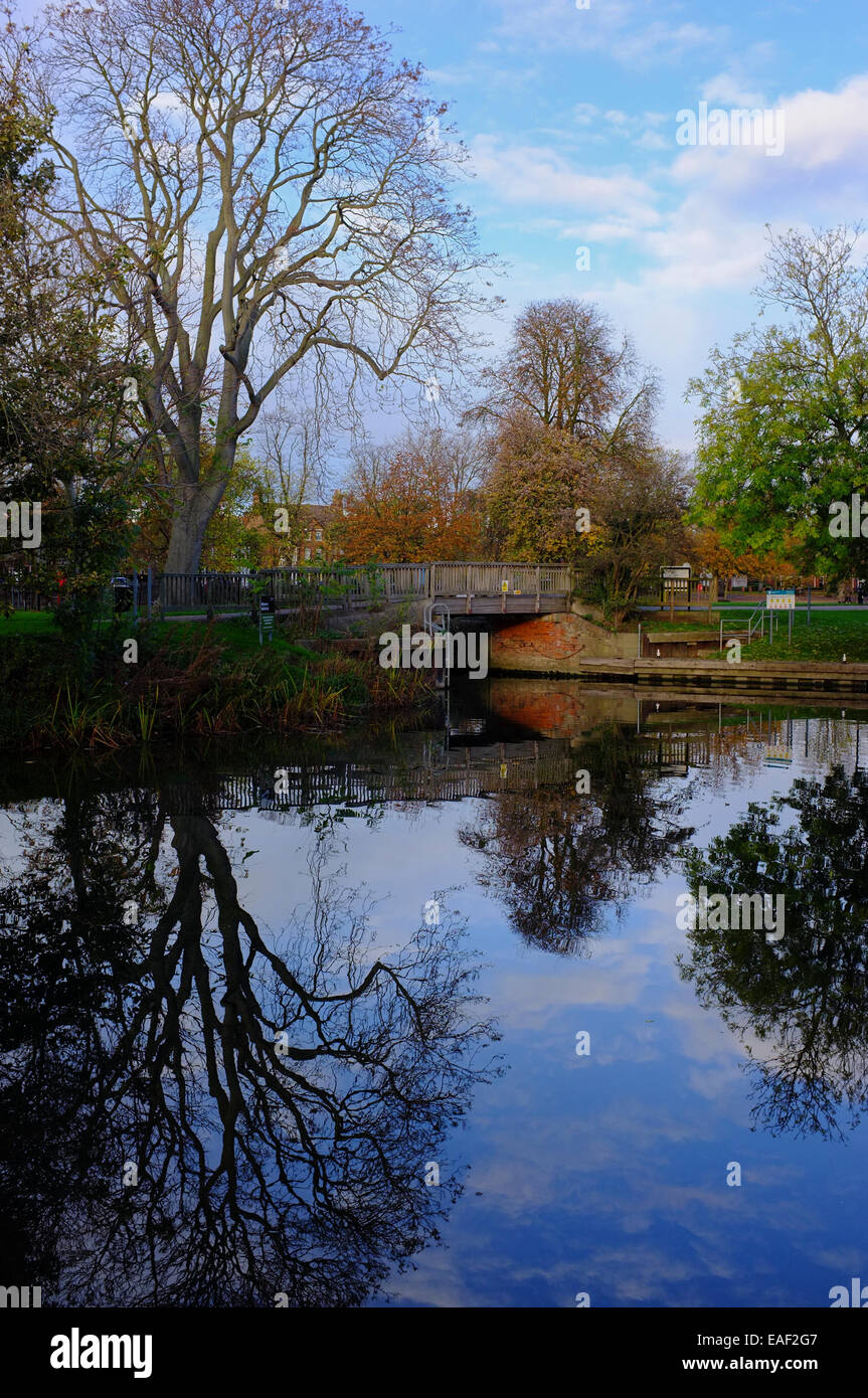 Lock entrance on Great River Ouse in Bedford, Bedforshire, England ...